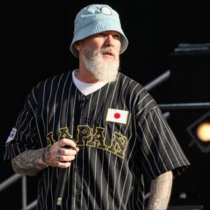 Fred Durst swats down a drone during Limp Bizkit's Istanbul gig - Shout ...