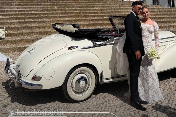 Perrie Edwards and Alex Oxlade-Chamberlain wedding day snap as star ...